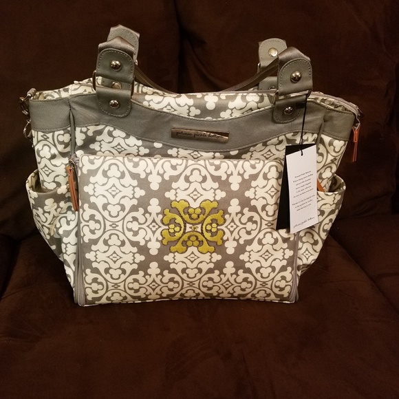 Petunia Pickle Bottom | Accessories | Petunia Picklebottom Diaper Bag ...